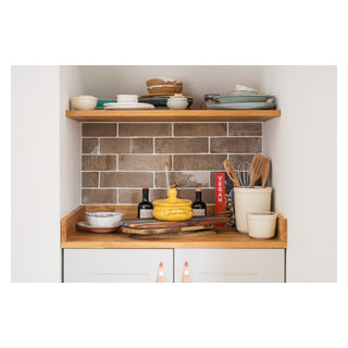 Shaker Style Family Kitchen - Traditional - Kitchen - Cardiff - by ...