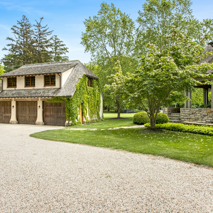 75 French Country Garage and Shed Ideas You'll Love - February, 2026 ...