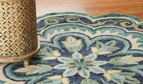 Square table, round rug?