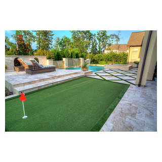 Lovely pool with Putting Green - Traditional - Houston - by Absolutely ...