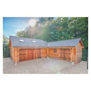 L-Shaped Oak Garage - Garage - Surrey - by The Classic Barn Company | Houzz