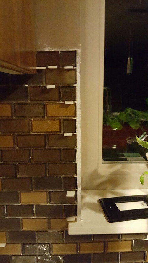 Tile in outside corner