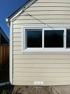 Need help with post James Hardie Trim installation: looks kinda ugly ...