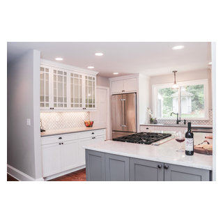 Bellevue Vintage - Kitchen - Seattle - by Gallagher Construction | Houzz