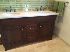 Double vanity in alcove