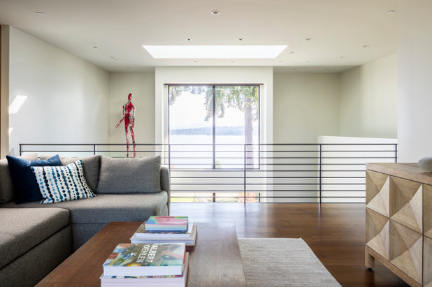 Houzz Tour: Boomerang-Shaped House With Spectacular Views