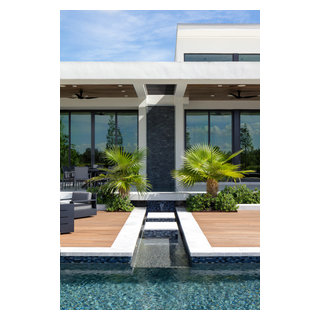 Lake Ridge - Contemporary - Patio - Miami - by SDH Studio Architecture ...