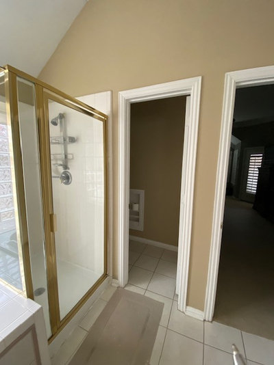 Bathroom of the Week: Updated Style and Storage for Empty Nesters