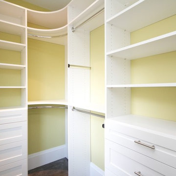 Rounded Corner Closet Rod - Photos & Ideas | Houzz