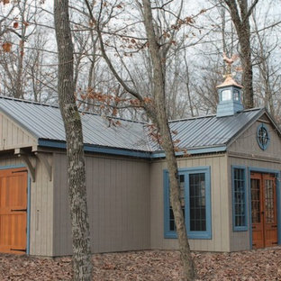 75 Beautiful Rustic One-Car Garage Pictures & Ideas | Houzz