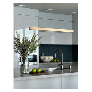 Alki Waterfront - Modern - Kitchen - Seattle - by Shoshi Designs | Houzz