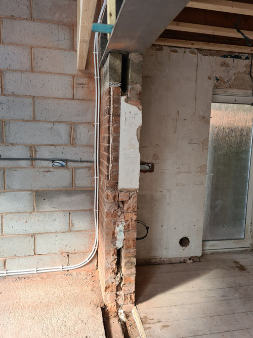 Should we box out this wall beam? | Houzz UK