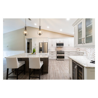 Kitchen Remodel - Modern - Kitchen - Miami - by DIA Kitchen & Bath | Houzz