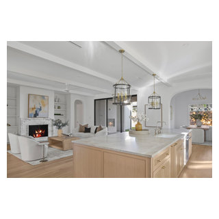 9826 Mixon - Beach Style - Living Room - Dallas - by Jessica Koltun ...