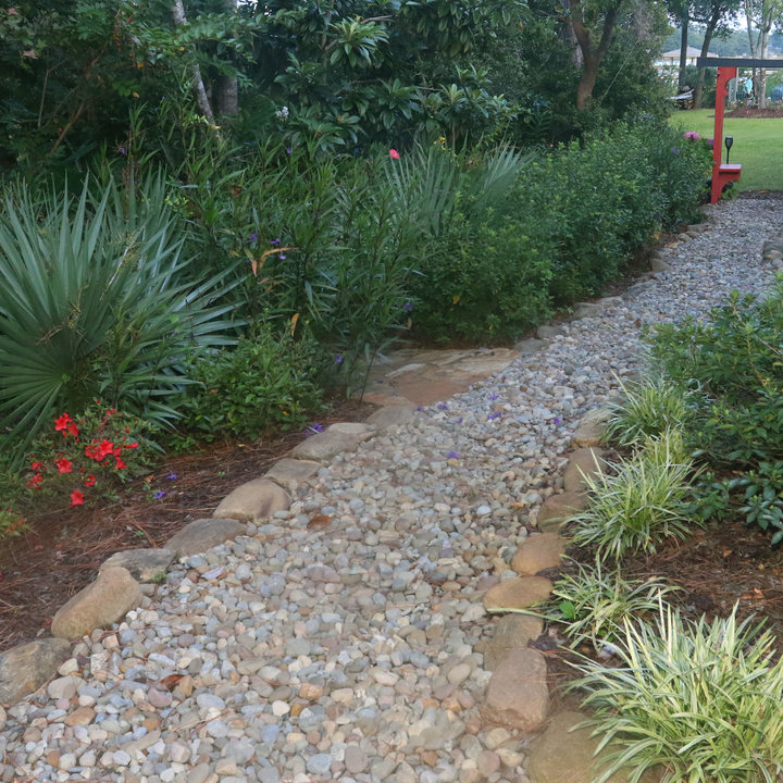 75 River Rock Walkway Ideas You'll Love - October, 2025 | Houzz