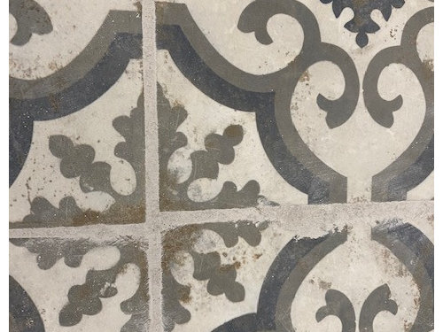 Pattern floor tiles do not line up/ Curved Wall Tile | Houzz Forum