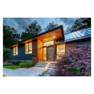 Modernized Split - Modern - Exterior - New York - by Taylor Viazzo ...