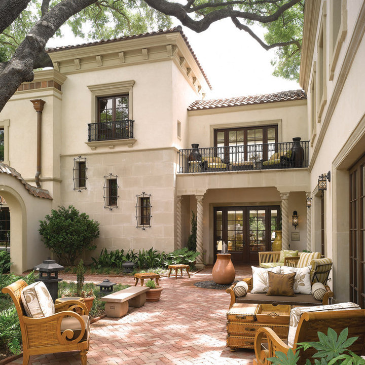 75 Beautiful Mediterranean Patio with Brick Pavers Ideas & Designs ...