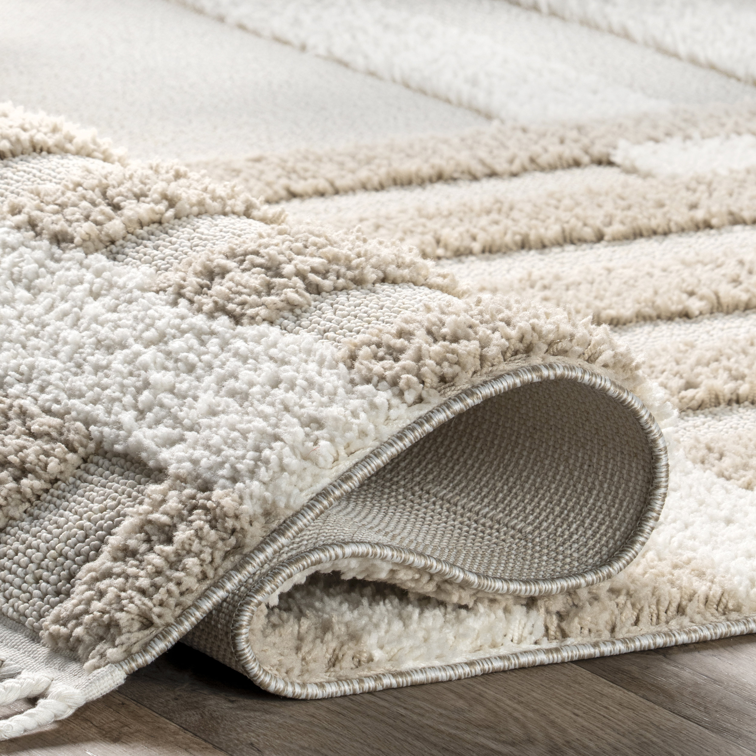 nuLOOM Cordelia Fragmented Stripes Tasseled Area Rug, 6'7"x9 ...