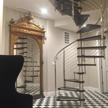 75 Beautiful Victorian Painted Wood Staircase Ideas & Designs - October ...