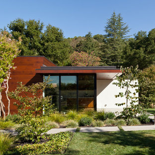 75 Beautiful Blue Front Yard Landscaping Pictures & Ideas | Houzz