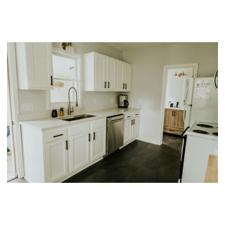Canary Cottage Beach Rental - Transitional - Kitchen - Detroit - by ...