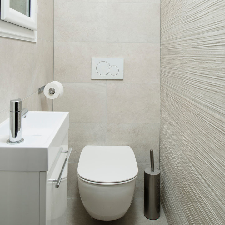 75 Ceramic Tile Powder Room Ideas You'll Love - February, 2026 | Houzz