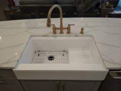 White undermount sink; cast iron or fireclay? | Houzz Forum