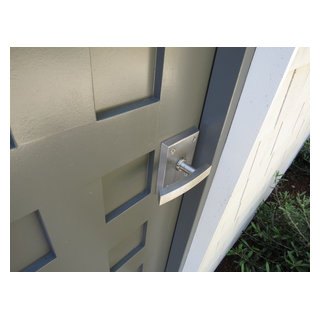 Marine Grade Alta Stainless Steel Lever Latch on Pool Dressing Room ...