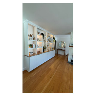 Modern Custom Built-In Bookcase with Integrated Lighting - Modern ...