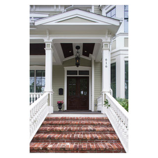 02 - Italianate Front Exterior - Traditional - Exterior - Houston - by ...