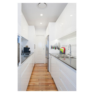 Custom kitchen, Library and butlers pantry - Contemporary - Kitchen ...