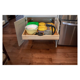 Two-Toned Kitchen with Contrasting Mixed Quartz and Wood Countertops ...