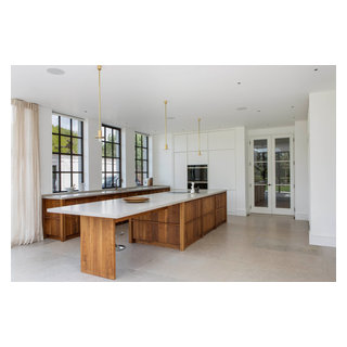 Bespoke Kitchen Design: Contemporary Bauhaus-inspired Kitchen ...