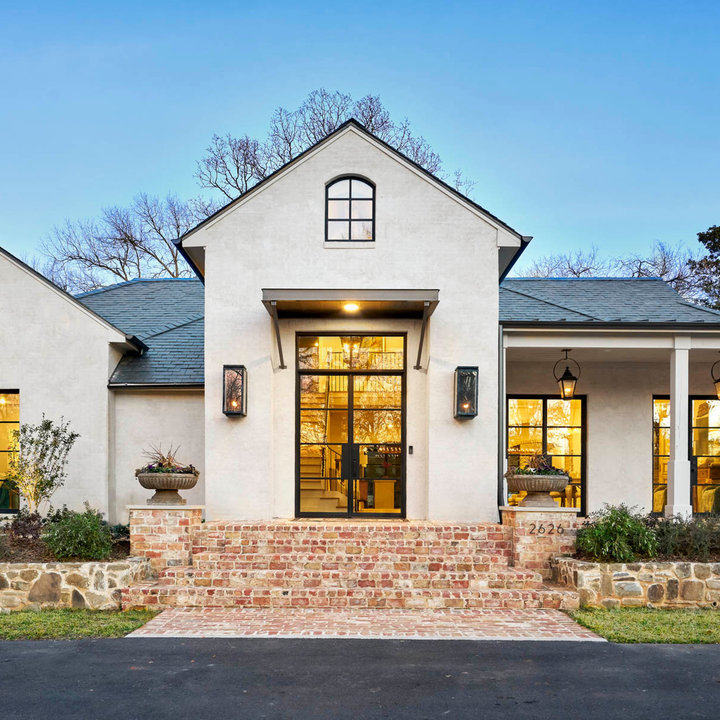 75 Beautiful Exterior with a Hip Roof Ideas & Designs - September 2025 ...