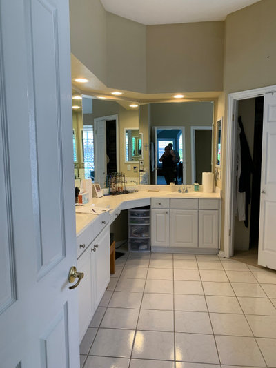 Bathroom of the Week: Updated Style and Storage for Empty Nesters