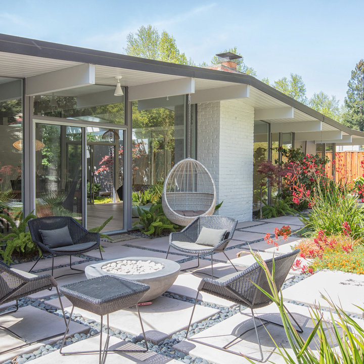 75 Beautiful Midcentury Patio Ideas & Designs - July 2024 | Houzz AU
