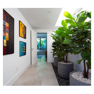 Ponce Davis - Contemporary - Hall - Miami - by Preschel + Bassan Studio ...