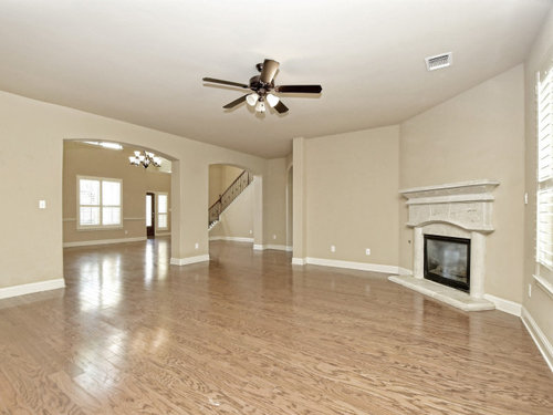 Living room layout help: left or right arm facing?