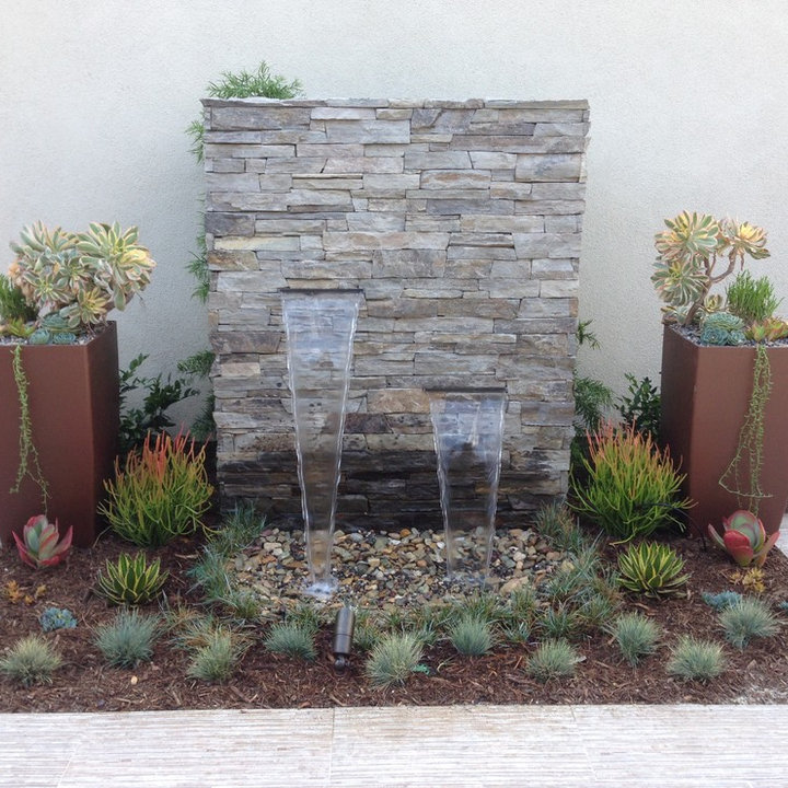 75 Outdoor Fountain Ideas You'll Love - May, 2026 | Houzz