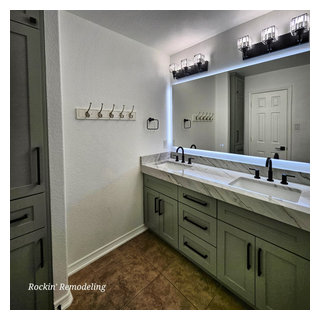 Sansone - Modern - Bathroom - Austin - by Rockin' Remodeling LLC | Houzz