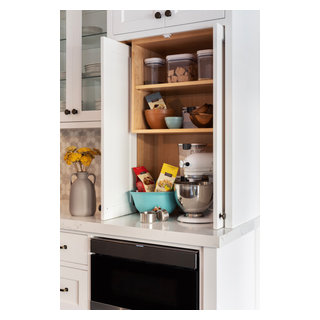Highwood - Traditional - Kitchen - Orange County - by Streamline ...