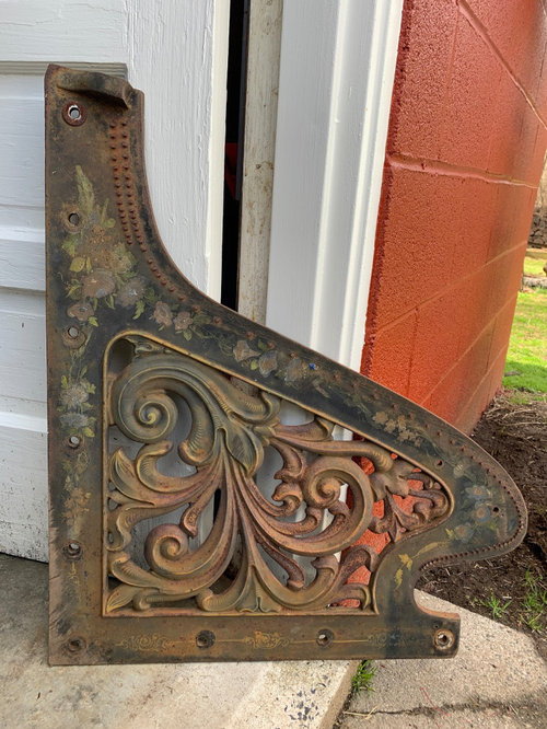 vintage cast iron lap harp?