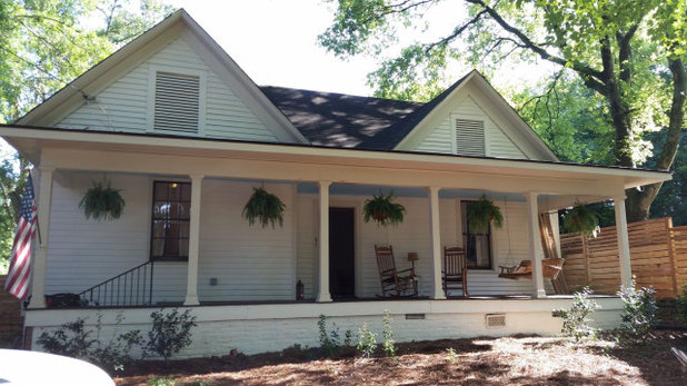 Houzz Tour: Designer Restores Her Own Atlanta Farmhouse