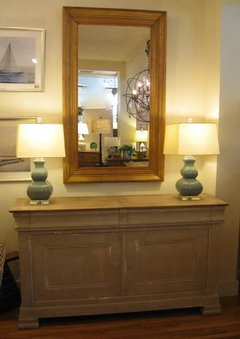 what is ideal height to hang a large mirror over a dining room buffet?