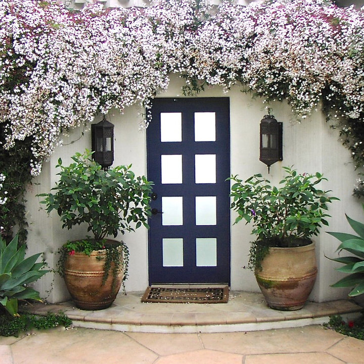 75 Asian Entryway Ideas You'll Love - May, 2026 | Houzz