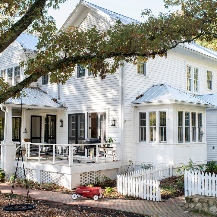 Cottage White Picket Fence - Photos & Ideas | Houzz