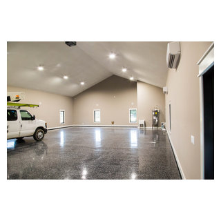 Modern Farmhouse with a Rustic Edge - Farmhouse - Garage - Indianapolis ...