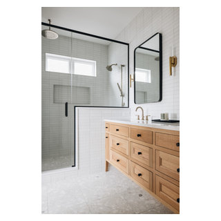 Primary Bathroom - Coastal - Bathroom - Grand Rapids - by Beth Howley Creative LLC | Houzz UK