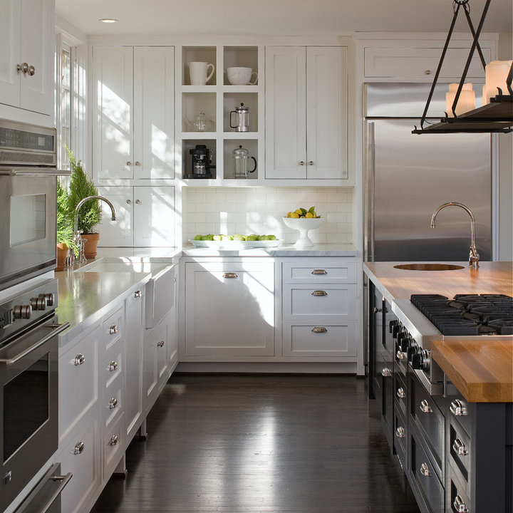 75 Beautiful Farmhouse Kitchen Design Ideas & Pictures | Houzz